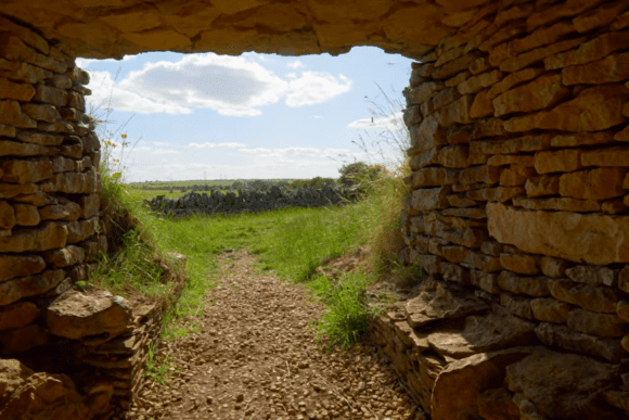 Belas Knap Long Barrow: Ancient Tomb in the Cotswolds